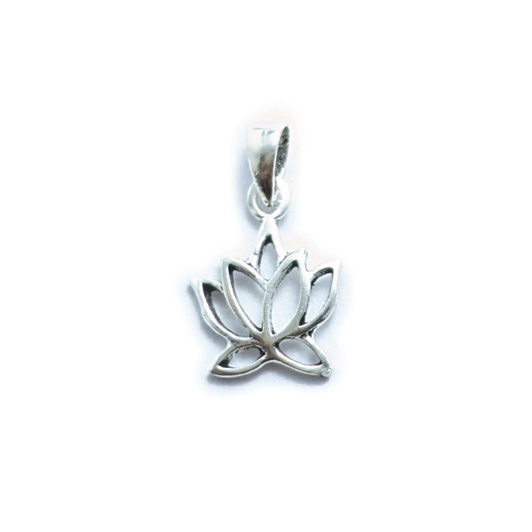 Dije Flor de Loto 12mm Plata 925 - Joyas GABENA